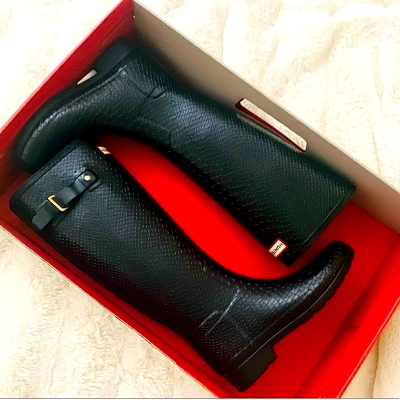 Hunter | Shoes | Hunter Tall Croc Embossed Pain Boots Rare | Poshmark